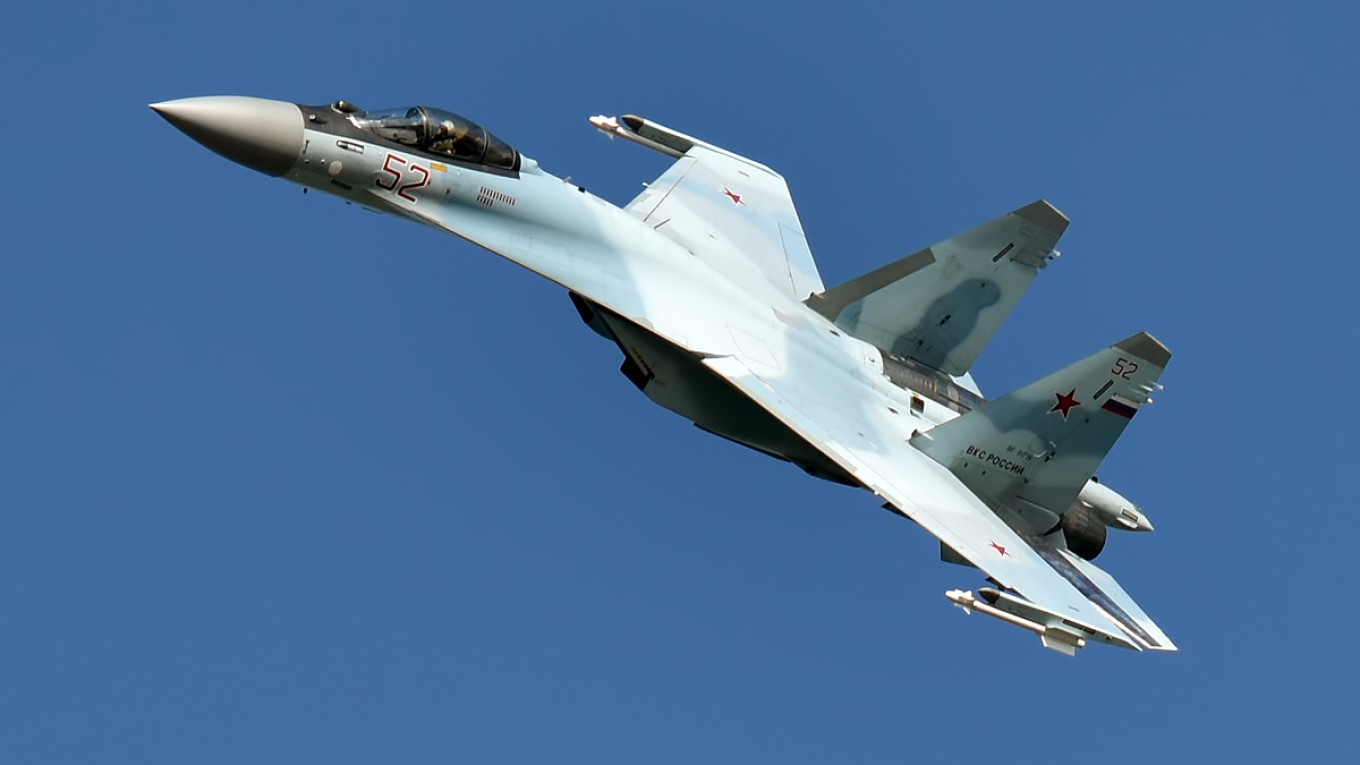 Ukrainian Air Force Shot Down Russian Su-35 Fighter Jet Near Kursk ...