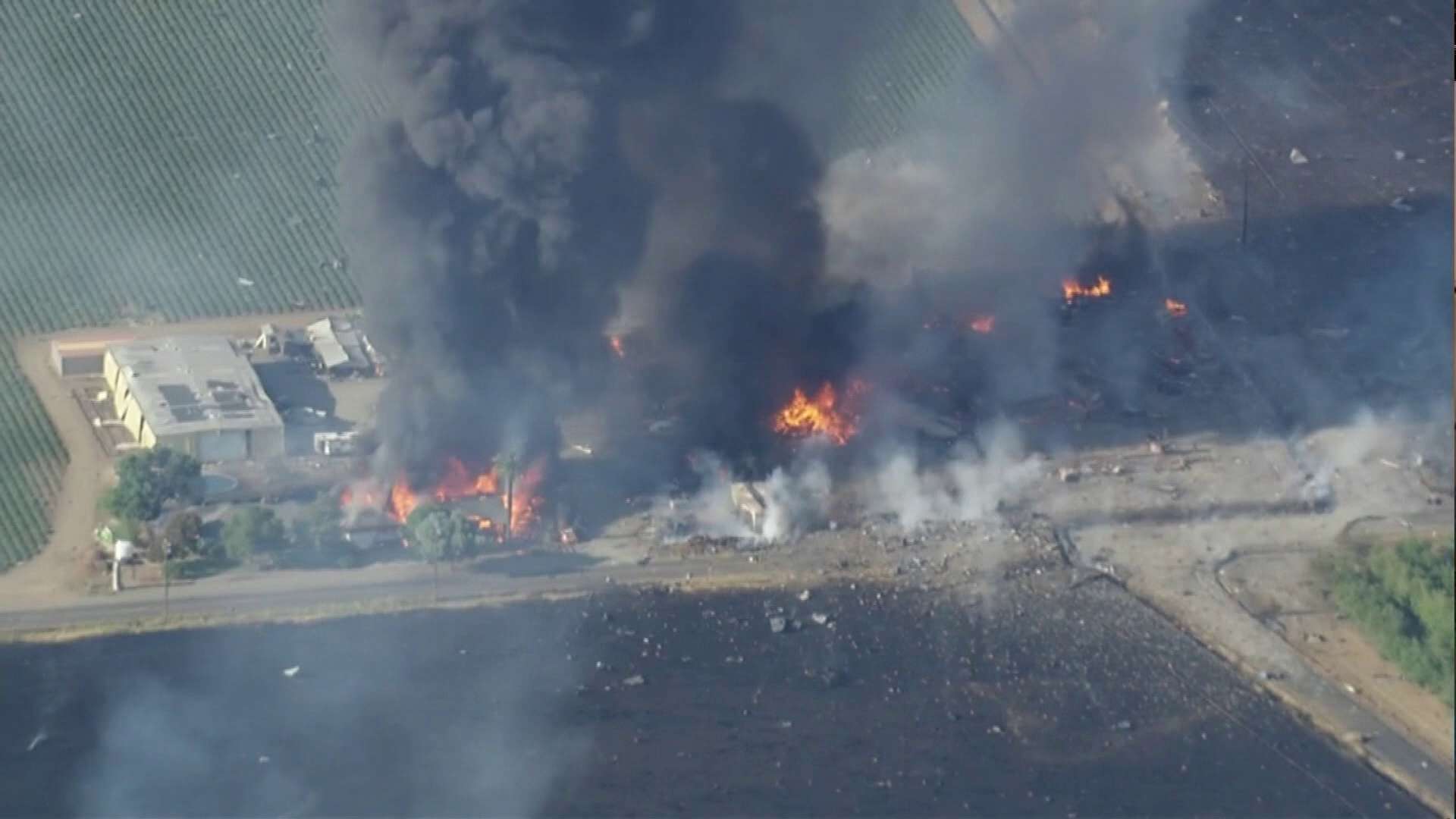 Massive Explosion at Yolo County Fireworks Facility (VIDEO) – Scoop Hub