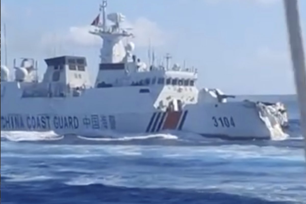 Chinese Navy Destroyer and Coast Guard Cutter Collide Near Scarborough ...