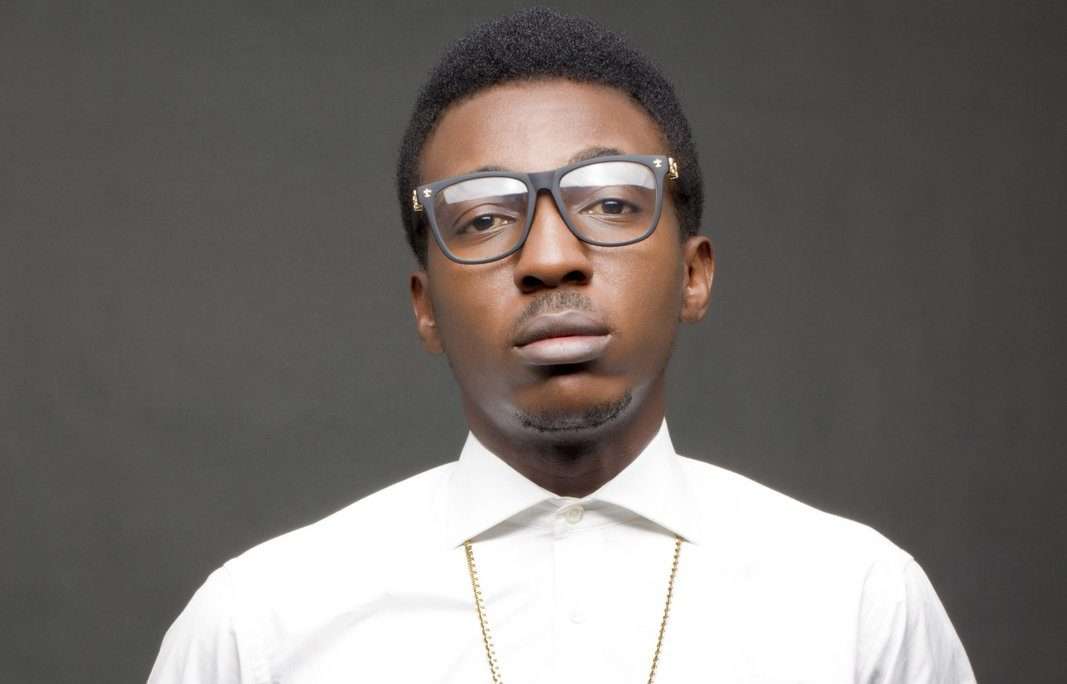 Gospel Star Frank Edwards Spotted Driving Supercar in Lagos (VIDEO ...