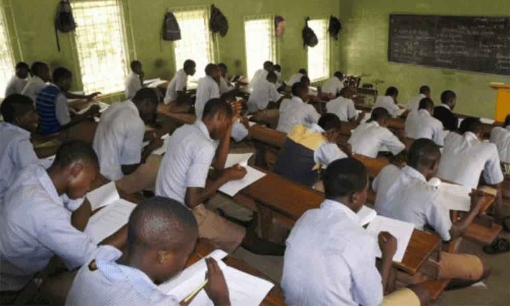 VIDEO: Outrage as Gen Z Teacher Reveals Pupil Called Her “Ashawo” on ...